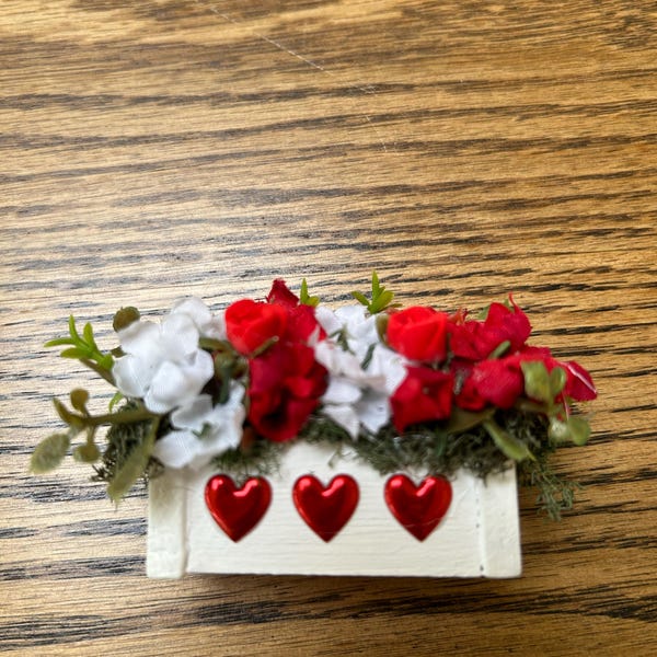 Miniature Draping Rose Window Box/polymer Roses/draping Greenery/6 ...