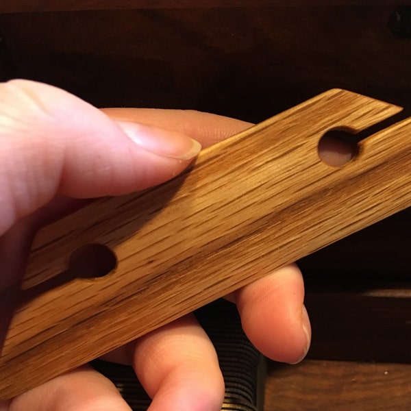 4.5 Inch Beveled Inkle Weaving Shuttle - Handcrafted From Red Oak - Etsy