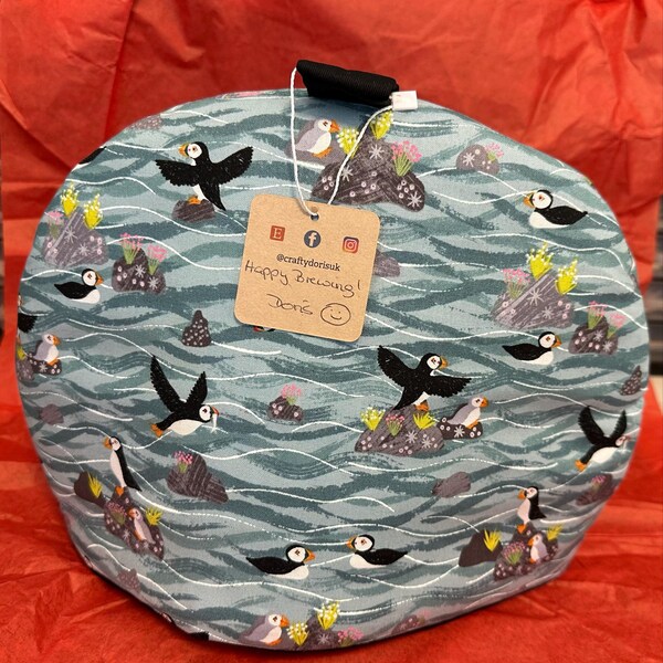 Squirrels Tea Cosy, Handmade Insulated Wildlife Nature Tea Cozy for Tea ...