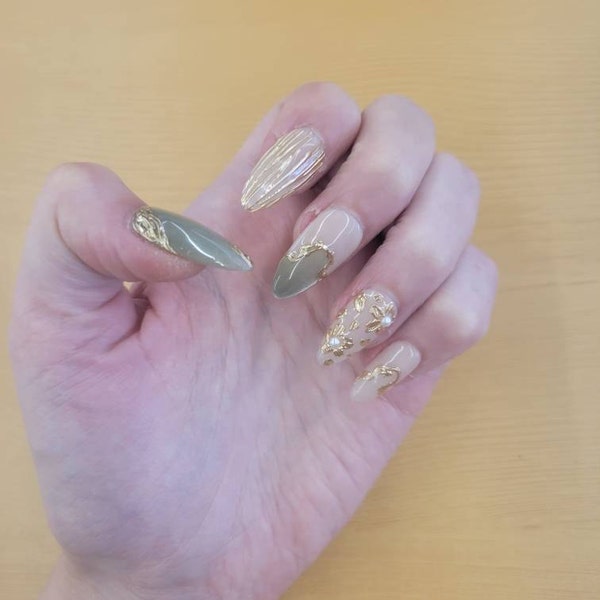 MIDORI | Gold Floral Nail Art Press on Nails | Jade Magnetic Nails | 3D ...