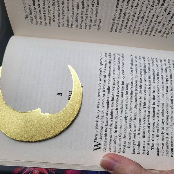 Midnight Readers Club Moon Brass Bookmark - Crescent Moon Bookmark ...