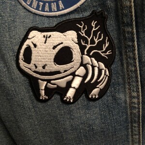 Spooky Bulbasaur Patch | Etsy