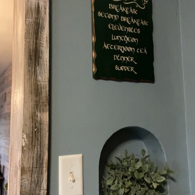 Vintage Style Hand Painted Hobbit Meals Sign / Nerd Decor - Etsy