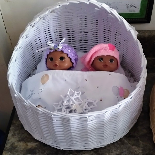 4, 6, 8, 10, 12, 14, 16, 18, 20, 22, 24, 26 or 28 Doll Bed With Bedding ...