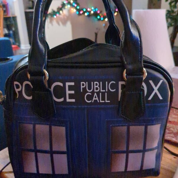 Stained Glass TARDIS Doctor Who Bag, Shoulder Purse, Bad Wolf Graffiti ...
