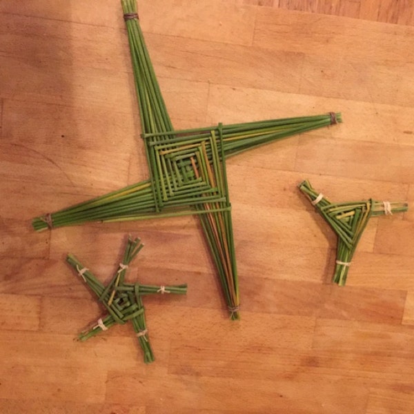 Make Your Own St Brigid's Cross From Authentic Wild Irish Rushes ...