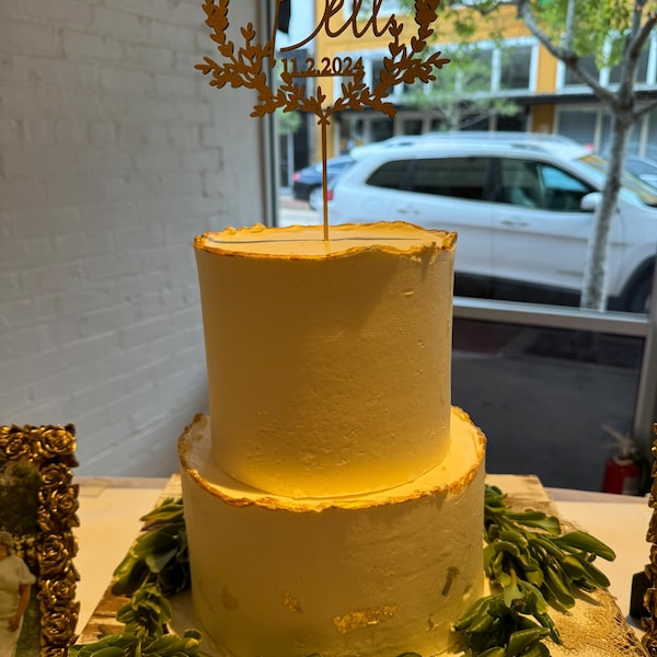 Custom Mr. Mrs Cake Toppers, Gold Cake Toppers for Wedding ...