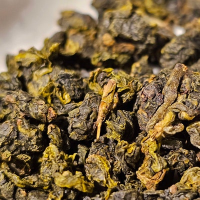 Mountain-grown Yame Sakura Leaf Japanese Black Tea 50g - Etsy