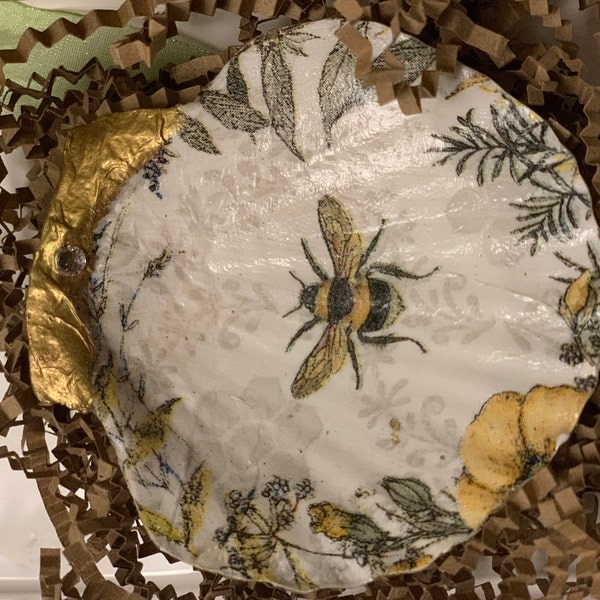 Gift Ideas for Queen Bee Lovers, Gift Ideas for Valentine, Friendship ...