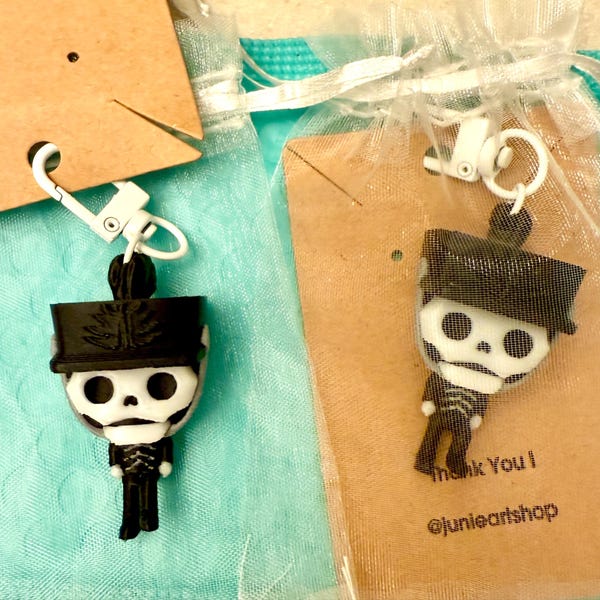 Clancy Keychain Sign - Twenty One Pilots Gift - Clancy Tour - Etsy