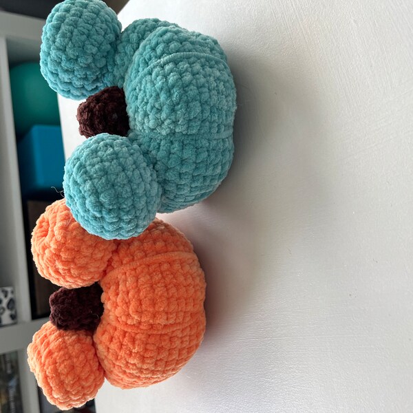 Knockout Crochet Gloves Pattern: Punch up Your Style With Handmade ...