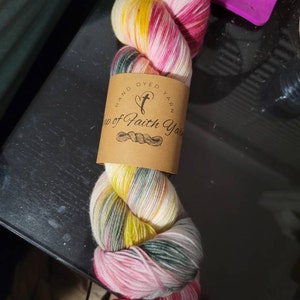Winterberry Sock Setfull Skein 2 Mini Skeinsfingering/sock Weight75 Superwash Merino Wool/25 ...