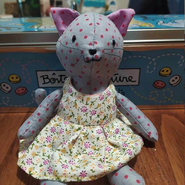 Cat With Dress Pattern and Tutorial. 7" Tall ( 18 Cm ) - Etsy