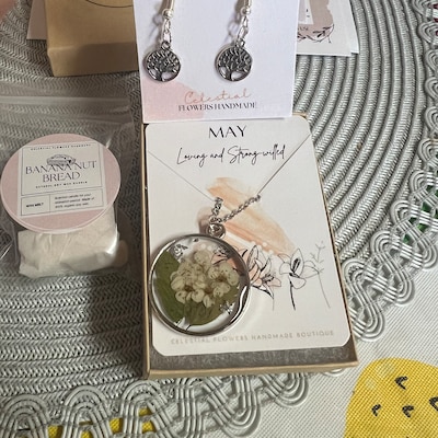 Handmade Birth Month Earrings Design 3, Real Flower Gift for Her ...