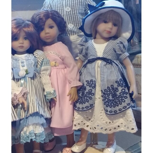 Exclusive doll clothes and other accessories . by Dream20aDolls