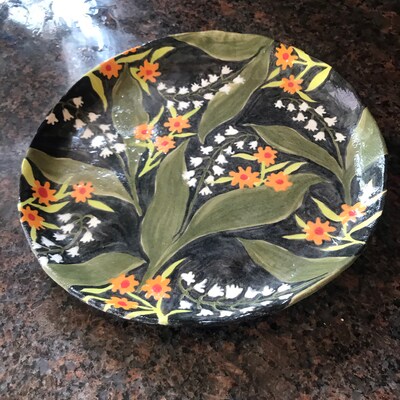 Bleeding Heart Round Bowl Ceramic Serving Bowls Serving - Etsy