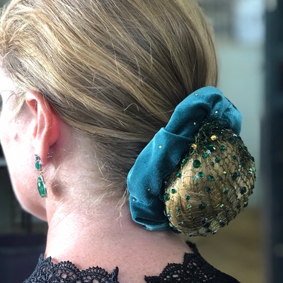 Sassy Band PEARLS, Buns Band, Bun Wrap, Bun Holder, Horse Show Hair Bun ...