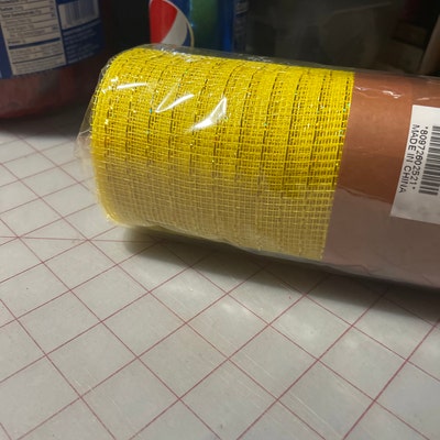 10 X 10 Yard Decorative Poly Mesh Roll With Metallic Stripes, Wreath ...