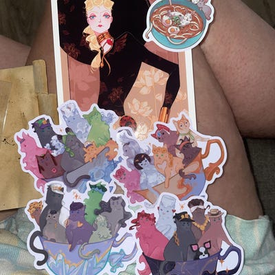 Qoh Card Pack Mini Enamel Pin Alice in Wonderland Queen of Hearts - Etsy