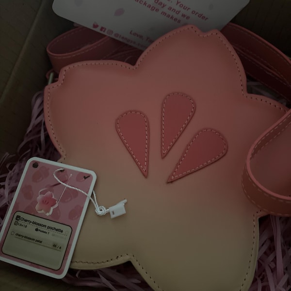 Pre-order, Shellfish Pochette Bag Shoulder Bag Animal Crossing New ...