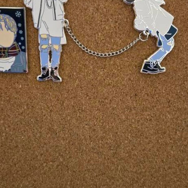 Fri(end)s - BTS Kim Taehyung V Enamel Pin - Etsy