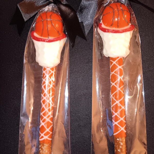 1 Dozen Honey Bee Winnie the Pooh Theme Cake Pops for Dessert Tables ...