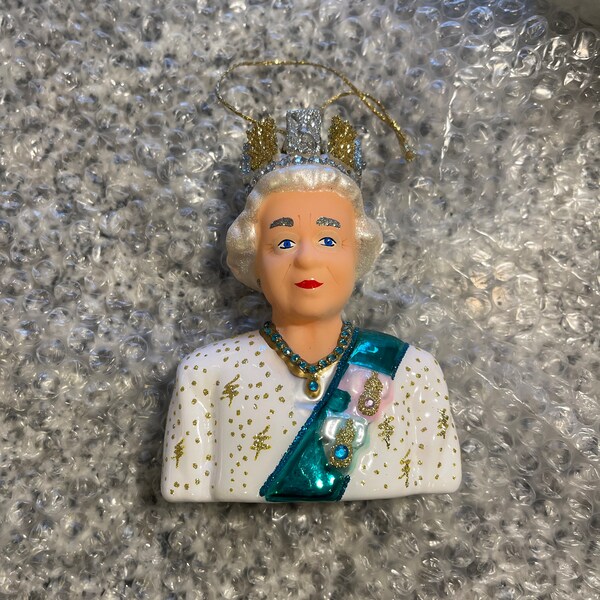 Queen Elizabeth II Glass Ornament - Etsy