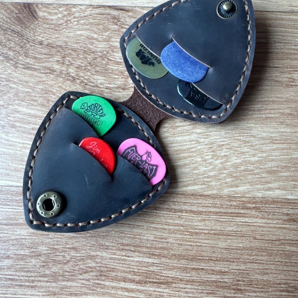 Personalized Guitar Picks Leather Holder, Custom Handmade Guitar Pick ...