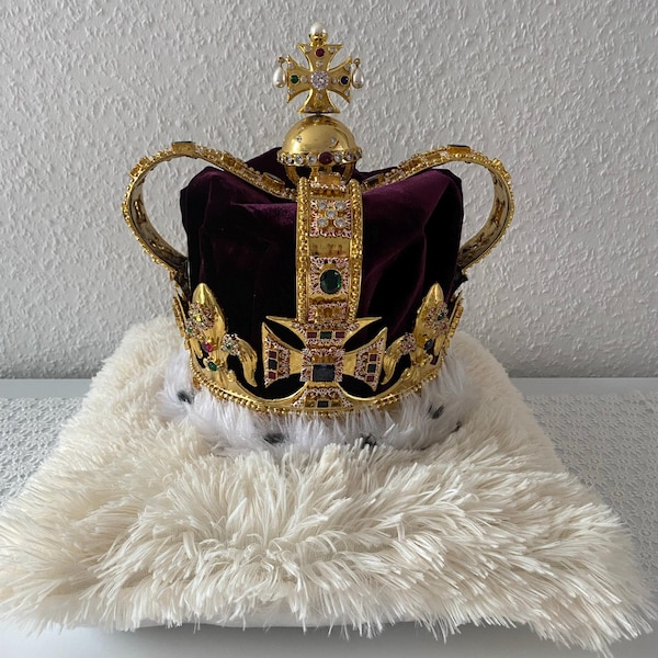 Art Deco Inspired Rothschild Family Carved Emerald Brooch in 925 ...