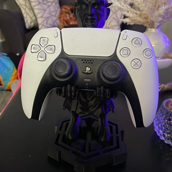 Nemesis Resident Evil Controller Stand Controller Holder Phone Holder ...