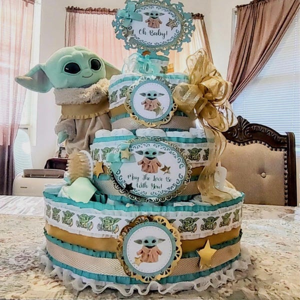 Baby Yoda Star Wars Diaper Cake W/ Plush Yoda, Brush/comb, Pacifiers ...
