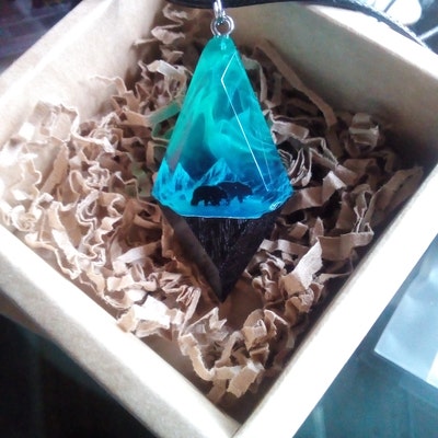 Wolf Pendant Wolf Accessory Resin Necklace Personalized - Etsy