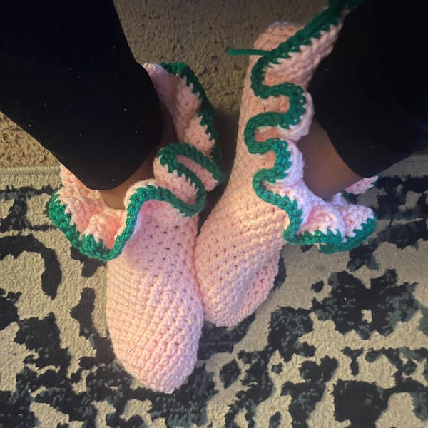 Crochet Sock Ruffle Footies Pattern - Etsy