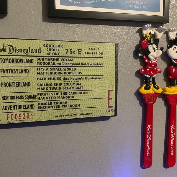 Disney Halloween Town Disney Movie Original Classic Home Halloweentown ...