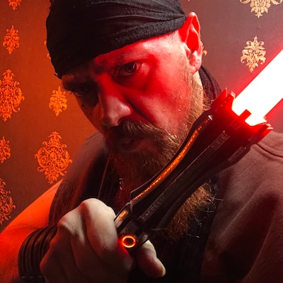 Survivor Saber Aluminum Casted With Xenopixel Soundboard, 34 Soundfonts ...