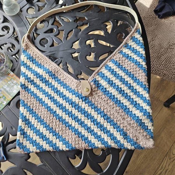 CROCHET PATTERN + VIDEO Just a Rectangle Crochet Danbury Bag Pattern ...