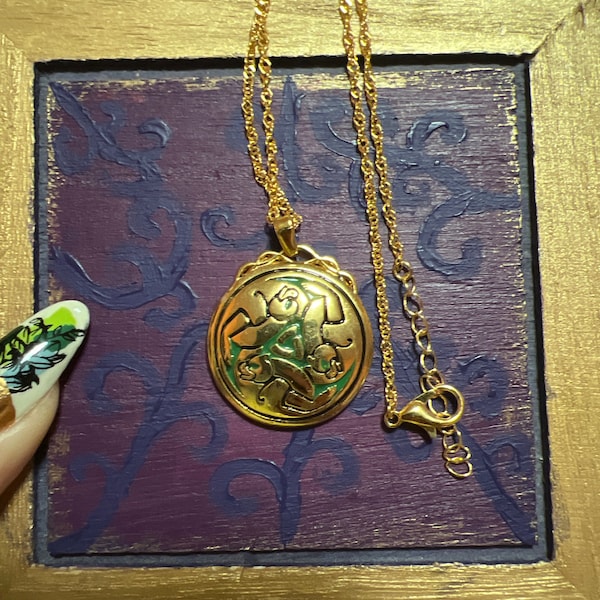 Merida Inspired -princess Jewelry, Celtic Three Bears Necklace, Celtic ...
