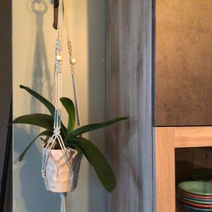Jute Macrame Plant Hanger / Twisted Plant Hanger / Jute Plant - Etsy