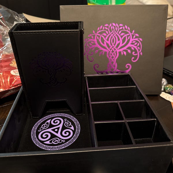 DND DM Screen With 4 Wider Panels - 3D Faux Leather Panoramic Battle ...