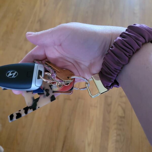 Handmade Scrunchie Wristlet Keychain: Gold Hardware Key Fob - Etsy