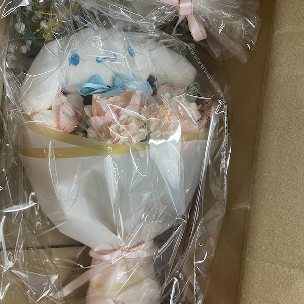 Sanrio Pochacco Bouquet, Sanrio Heart Series, Sanrio, Sanrio Plush, Sanrio Gifts, Kawaii Sanrio ...