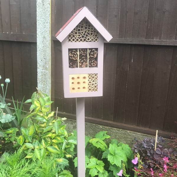 Handmade Staked Bug Box - Etsy UK