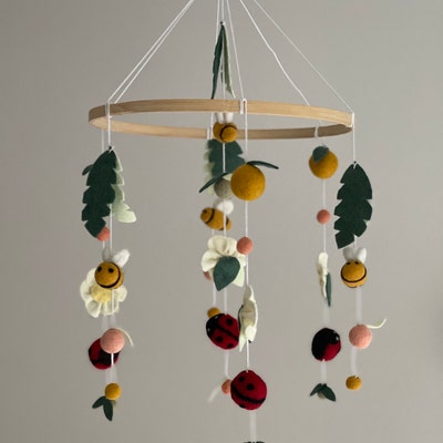 Bee Mobile/ Ladybug Mobile/ Baby Girl Mobile/ Baby Mobile/ Handmade ...