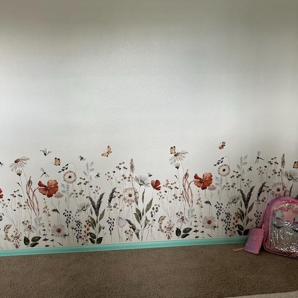 Wild Flower Wall Decal Border - Easy to Apply Peel and Stick Meadow ...
