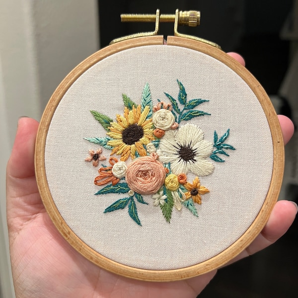 DIY Mini Beginner Embroidery Kit, Small Floral Embroidery Project With ...