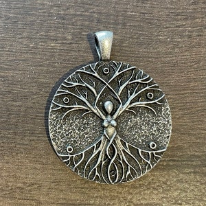 Round Wooden Viking Berserker Shield With Chaos Cross Design - Etsy