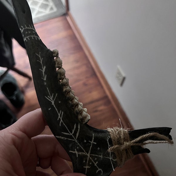 Made to Order : Primitive Sigil Deer Jawbone Ritual Knife - Etsy