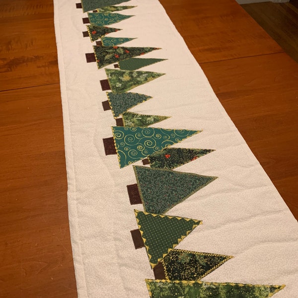 Christmas Tree Table Runner Pattern (downloadable) - Christmas Table ...