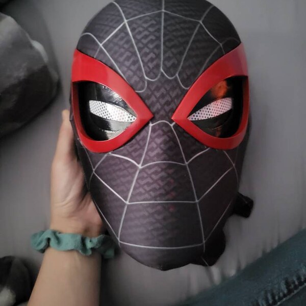 Miles Morales Spiderman Mask With Individually Controlled Mechanical ...