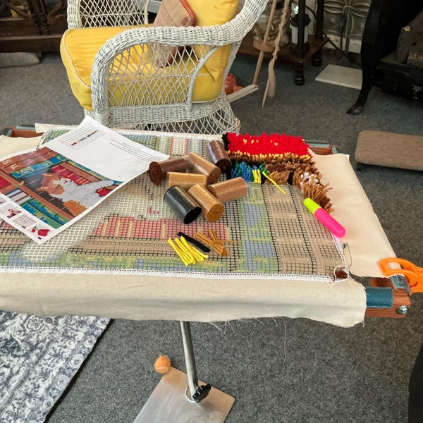 Rug Hooking Floor Stand With 15" X 25" Inside Hooking Area! - Etsy